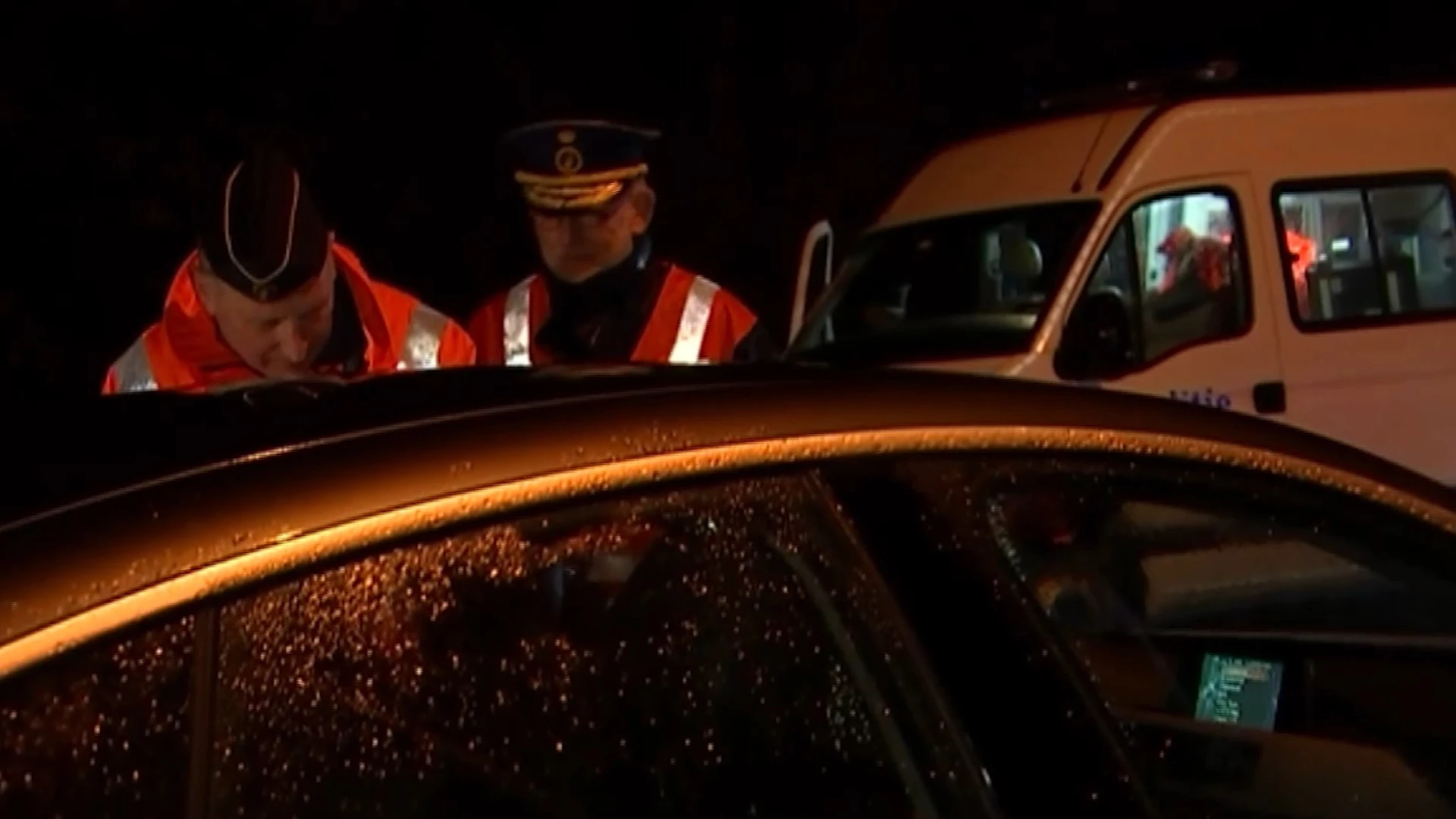 Leuvense politie betrapt vier dronken bestuurders en drie mensen met ... Leuvense politie betrapt vier dronken bestuurders en drie mensen met ...